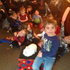 childrens entertainer party photos - party magic pictures - Derbyshire